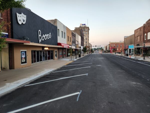 Street Painting on Story Street – KWBG Radio | Boone, Iowa